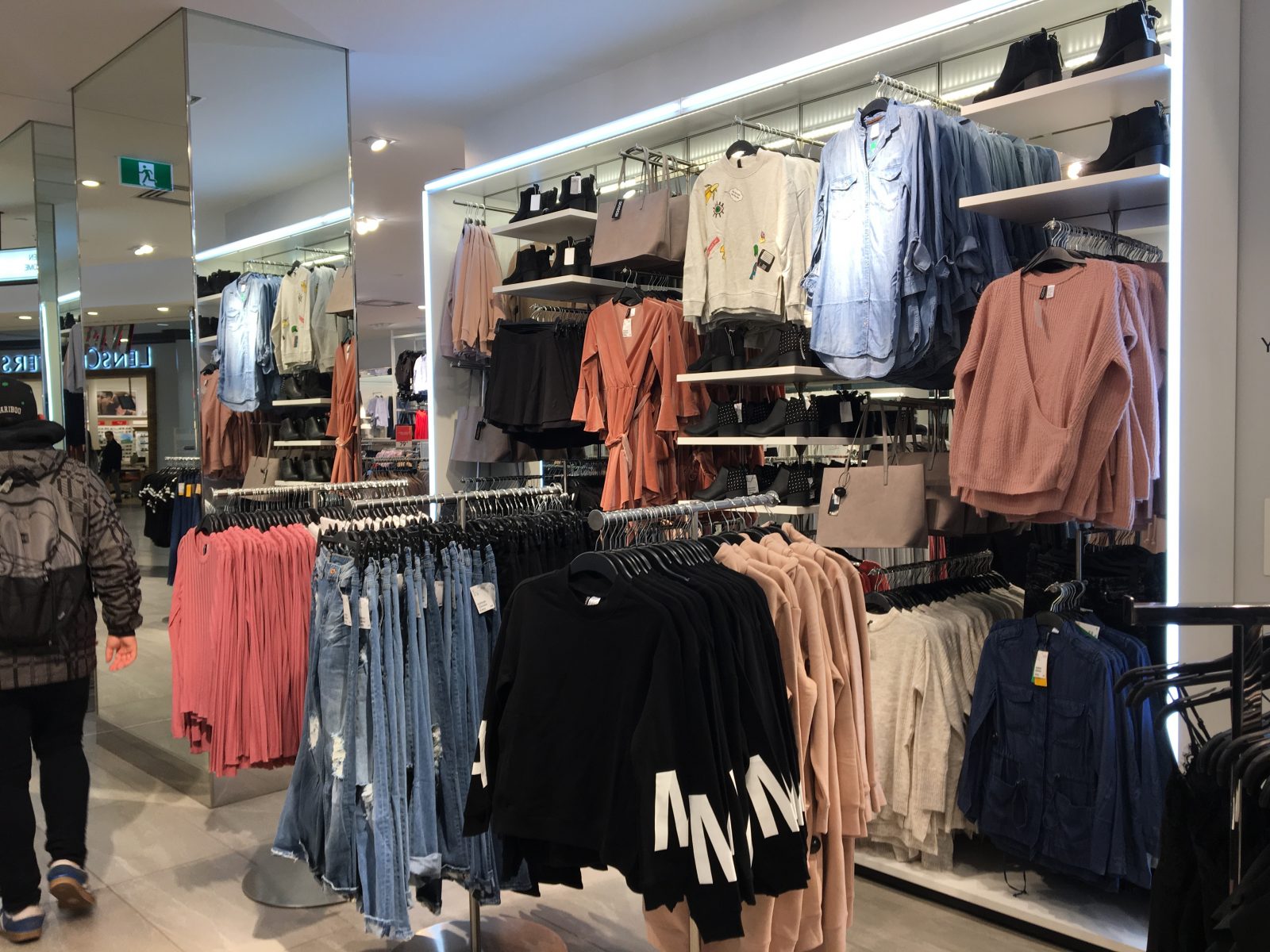 We Went Undercover to Find Out Who is Better - Uniqlo or H&M?