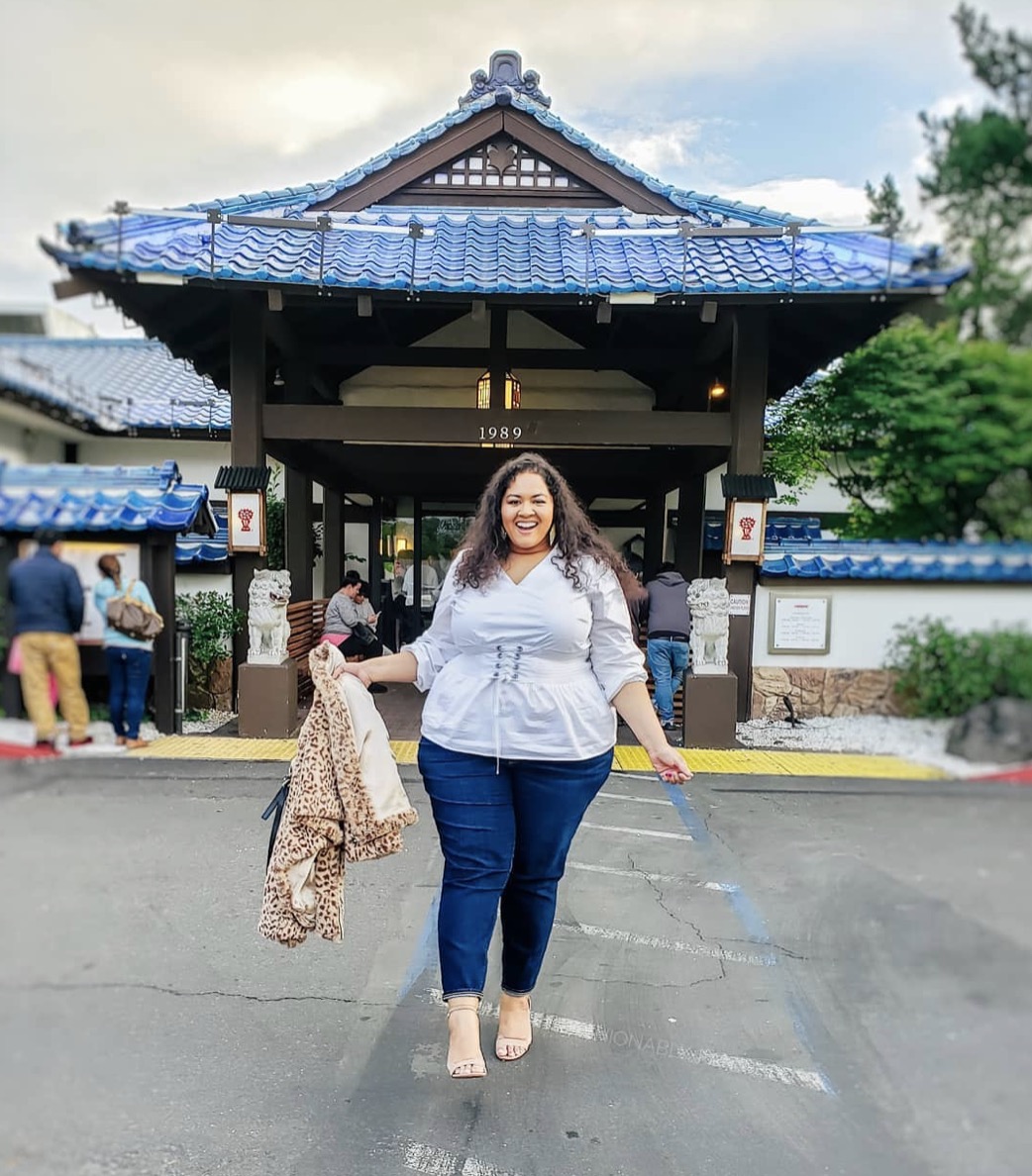 8 Of The Best Stores To Shop At For Plus Size Jeans