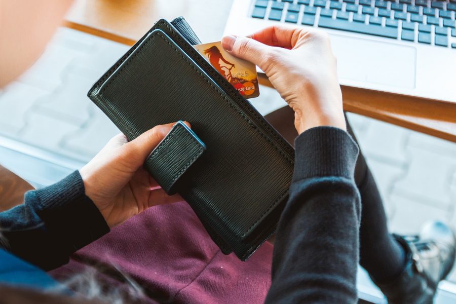 10 Retailers That Offer Free Shipping With No Minimum Order