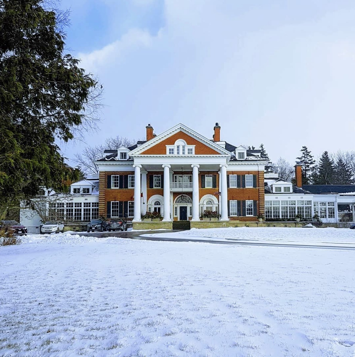 11 Winter Wonderland Getaways To Go On In Ontario