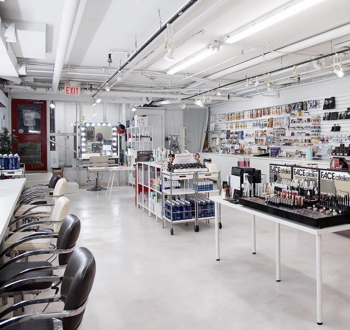20 Of Toronto's Best Beauty Stores You Can Shop Online